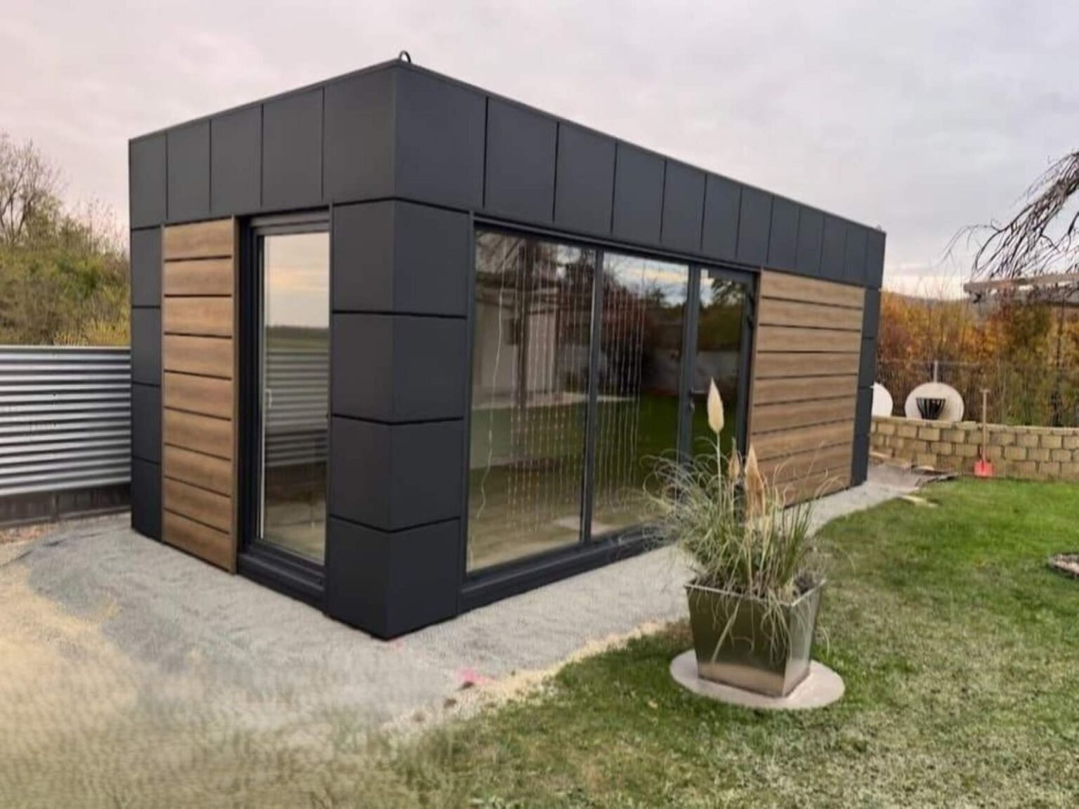 Wohncontainer kaufen winterfest & individuell